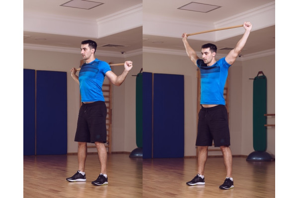 Dureri musculare in zona superioara a spatelui? Exercitiile care te ajuta