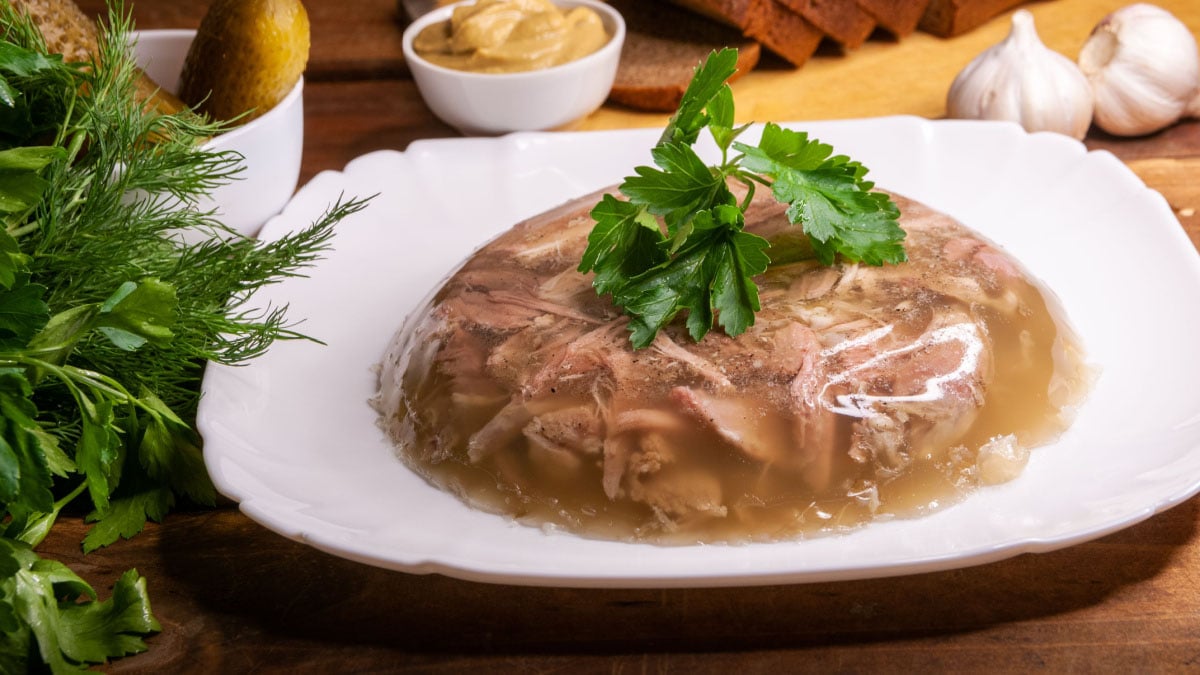 Retete traditionale de Craciun: piftia de porc si de curcan