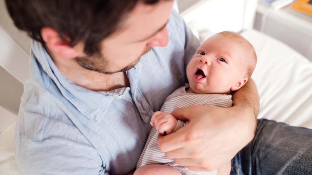 Fren lingual scurt (anchiloglosie) la bebelusi: complicatii si tratament